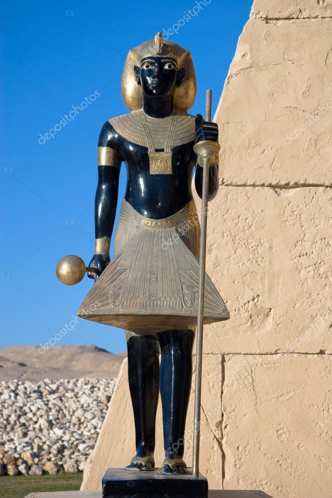 Ancient egyptian statues Stock Photo by ©megastocker 9503211