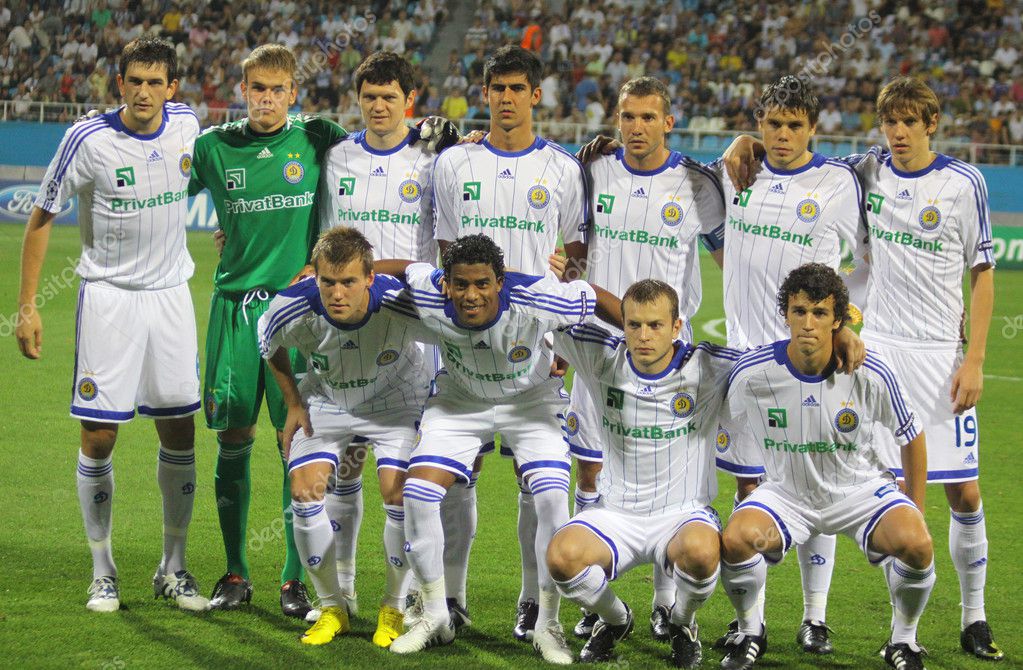 FC Dynamo Kyiv team pose for a group photo – Stock Editorial Photo ...