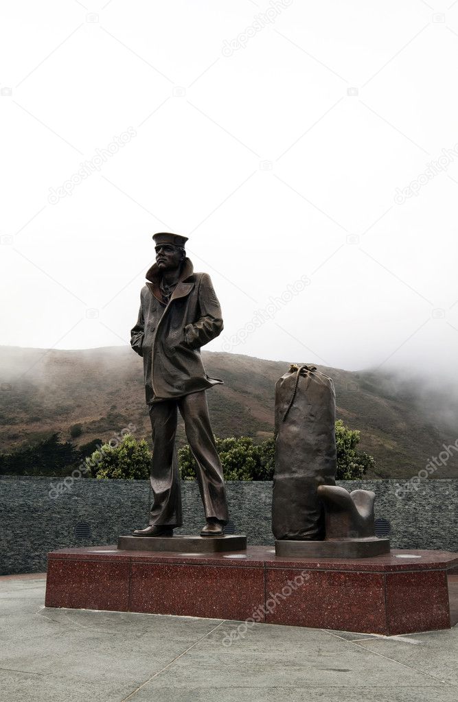 Lone Sailor Statue – Stock Editorial Photo © Moonb007 #10065399