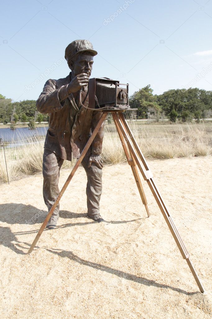 Statue of Photographer at the Wright Brothers National Monument — Stock ...