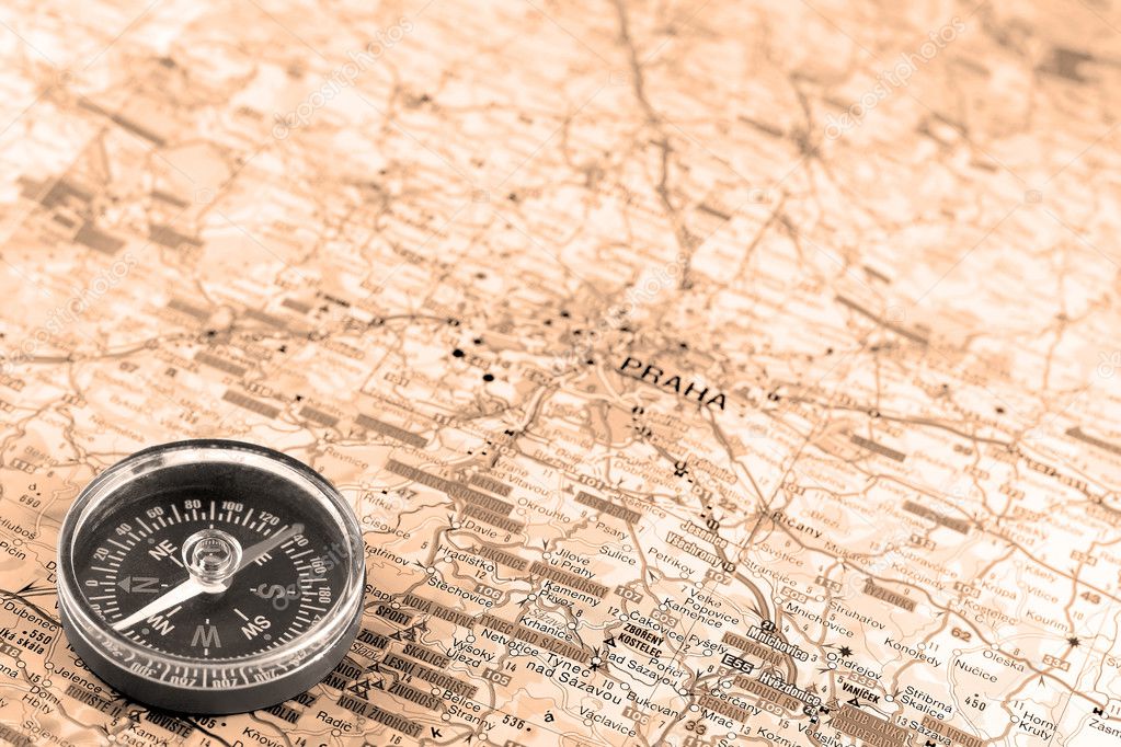 Mapa con brújula: fotografía de stock © mihtiander #8149859 | Depositphotos