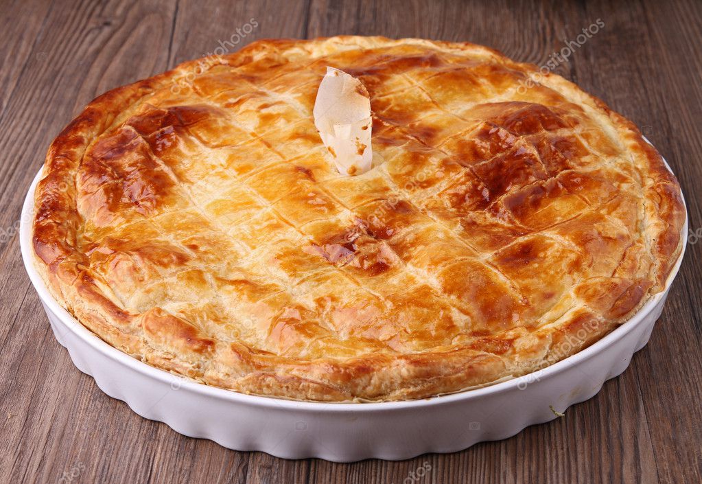 Gourmet meat pie — Stock Photo © studioM #8622426