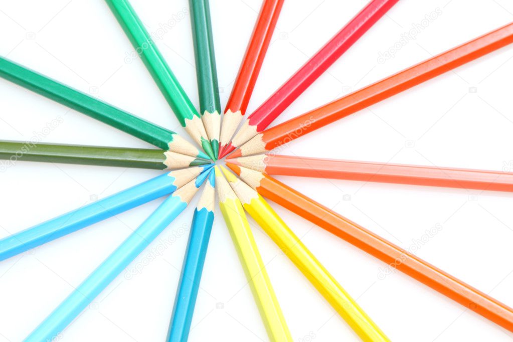Color pencils in arrange in color wheel colors on white backgrou Stock ...