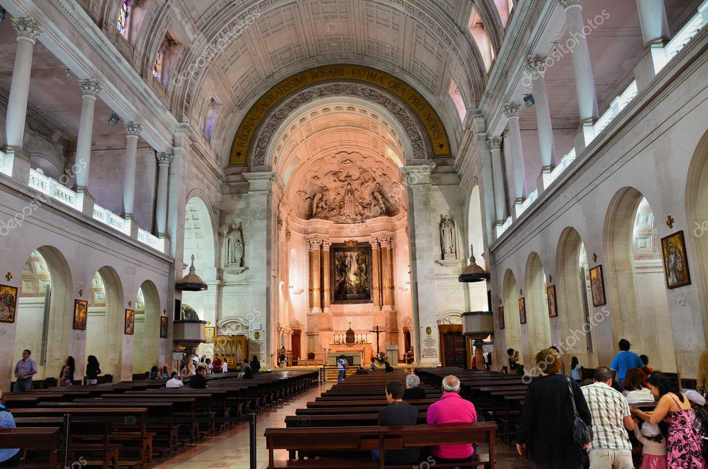 Interior of the Basilica of Fatima — Stock Editorial Photo © jorgefelix ...
