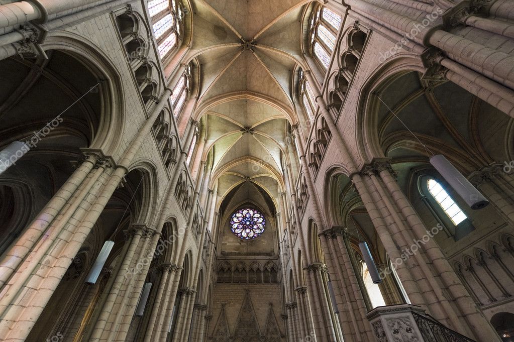 Lyon (France) - Cathedral interior — Stock Photo © clodio #10560180