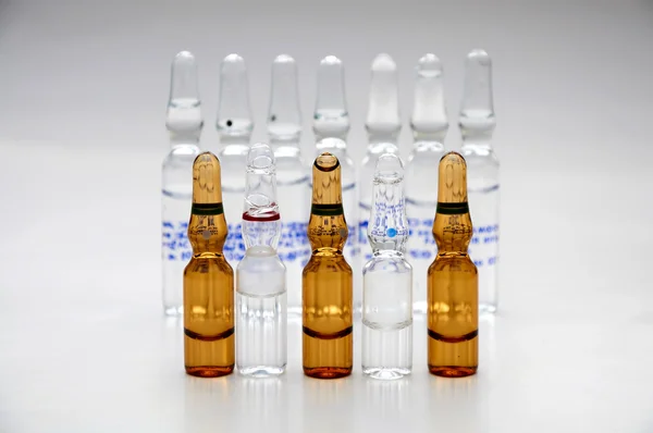 Ampul için ilaç kullanımı ve diğer — Stok fotoğraf #6062867