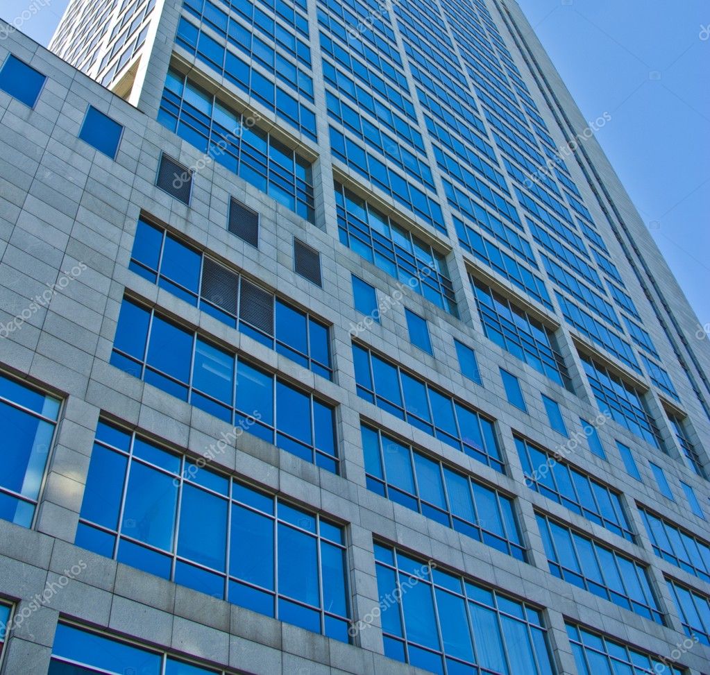 Modern Skyscraper Office Building, Windows and Blue Sky — Stock Photo ...