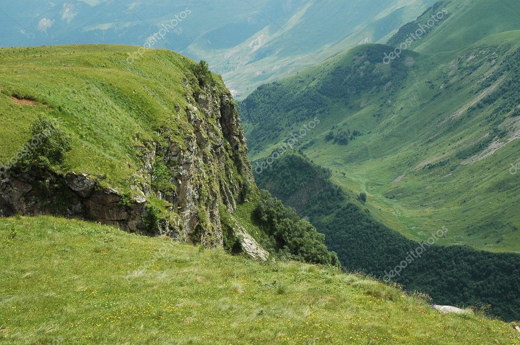 Georgian Military Highway, Caucasus, border between Georgia and Russia ...