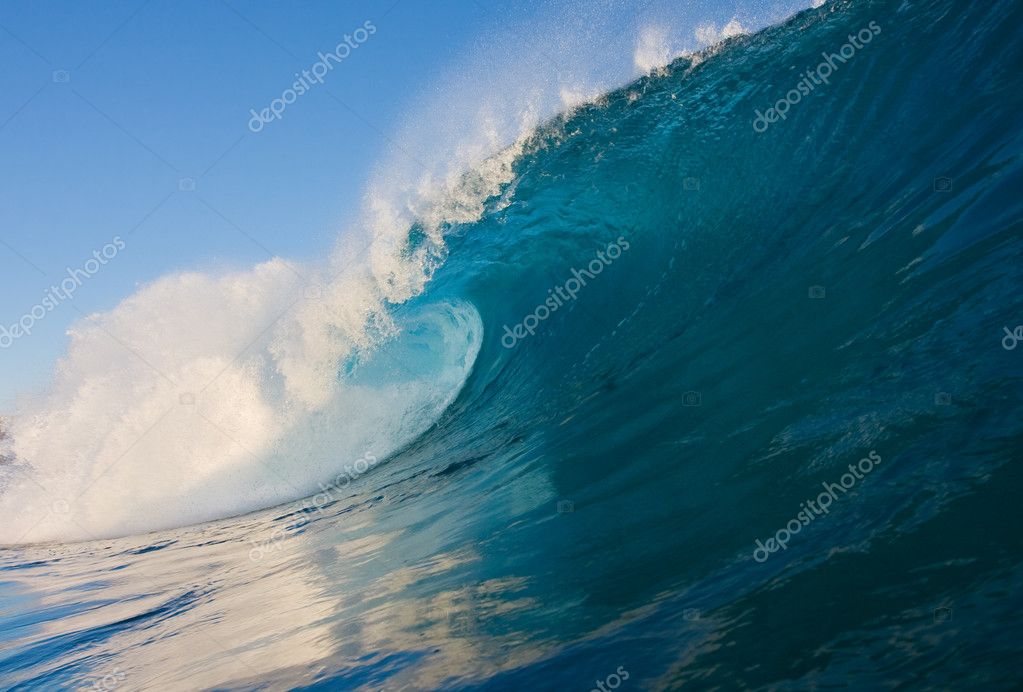 Ola azul del océano — Foto de stock #8470173 © EpicStockMedia