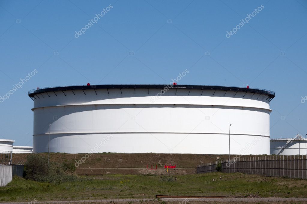 Big tank in europoort harbour Stock Photo by ©compuinfoto 10073152