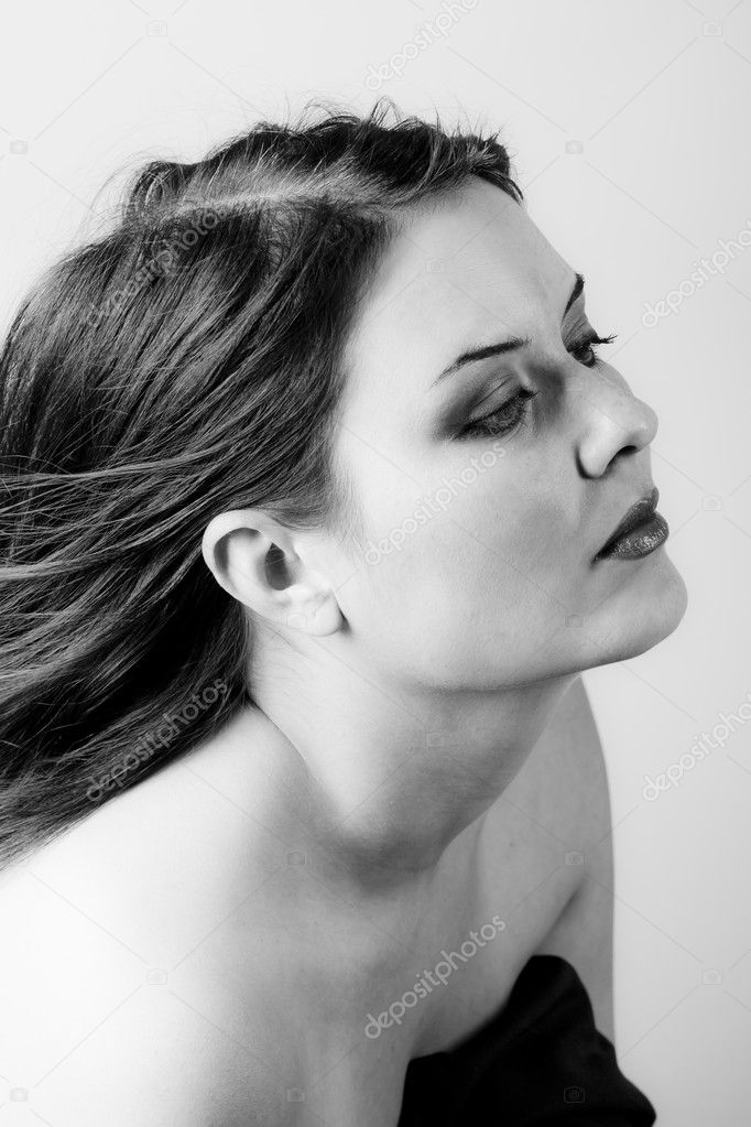 Voluptuous look of brunette young woman. Black and white — Stock Photo ...