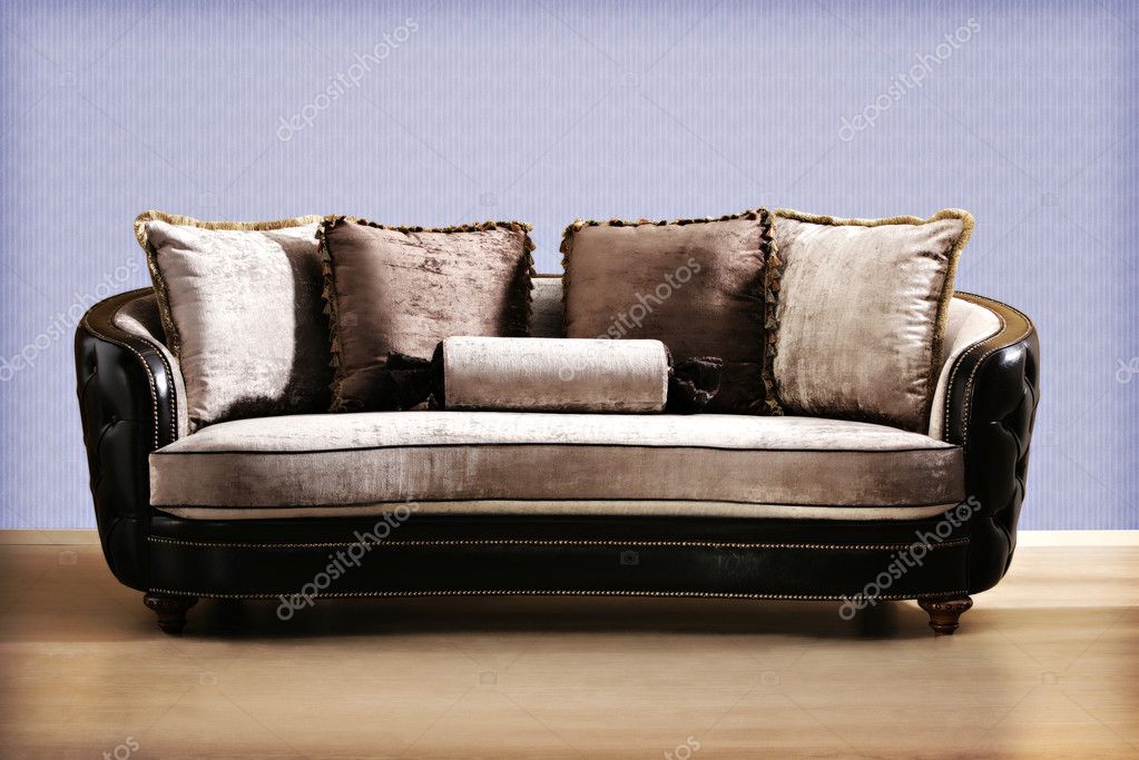 Vintage couch — Stock Photo © nastazia #10592579