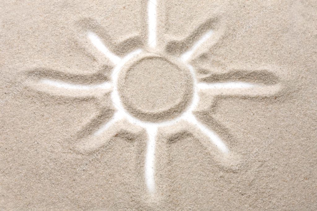 Foto del sol pintado en la arena El sol pintado en la sa — Foto de ...