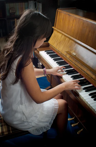 Piano playing pianist player. Woman with grand piano — Stock Photo ...